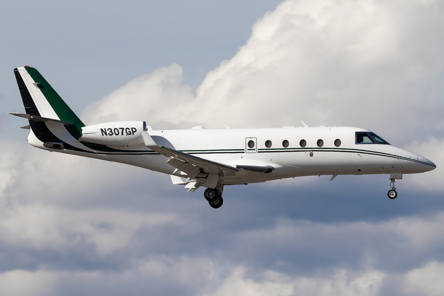 Gulfstream G150 - Gulfstream G150